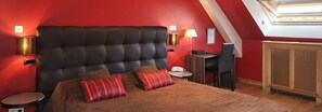 Quarto Duplo Comfort | Com decoração personalizada, quartos insonorizados, Wi-fi grátis 