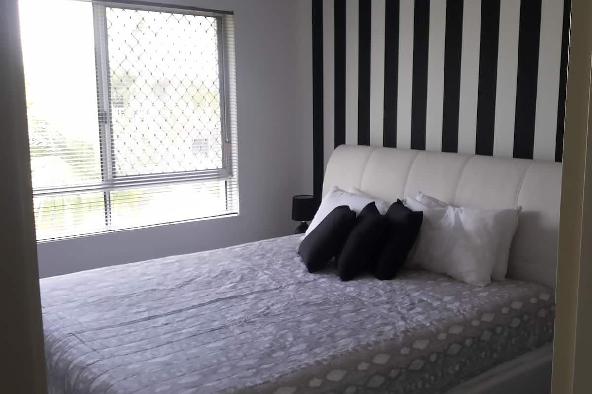 Apartamento, 2 quartos, 2 casas de banho | Ferro/tábua de engomar, camas desdobráveis, Wi-fi grátis