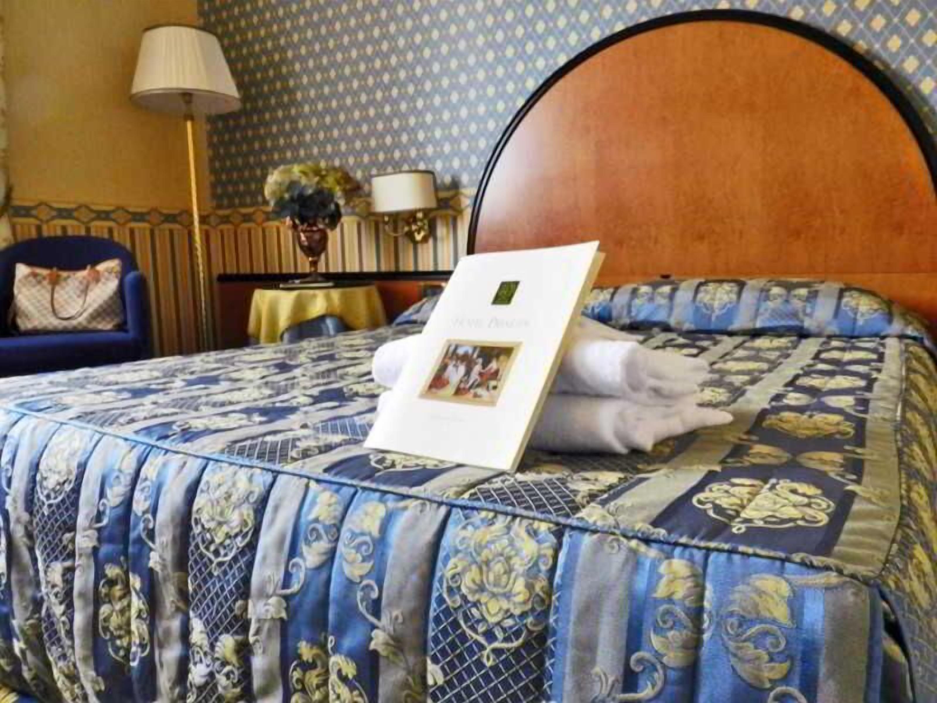 1 quarto, minibar, cofre no quarto, secretária 