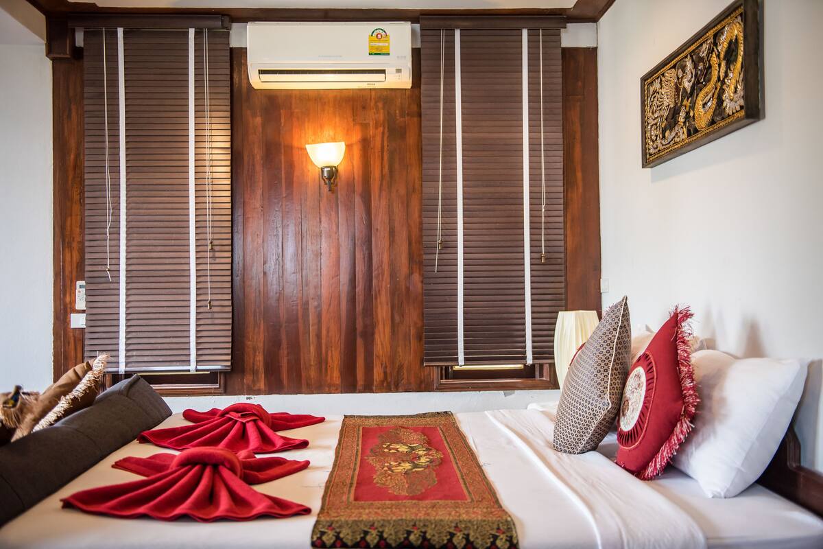 Villa Deluxe, 2 quartos, vista para o oceano | Roupa de alta qualidade, cofre no quarto, secretária