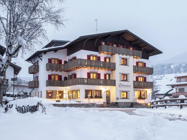 Hotel Dolomiten - Welsberg-Taisten