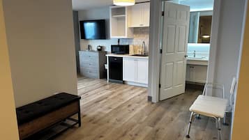 Suite-Estúdio, 1 cama queen-size, acessível, vista para o oceano | 1 quarto, Wi-fi grátis, roupa de cama fornecida