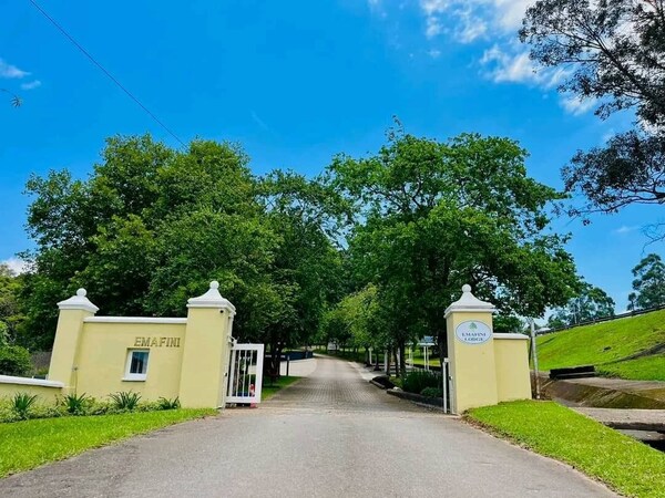 Emafini Country Lodge - Mbabane