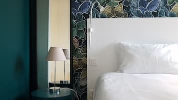 Quarto casal superior | 1 quarto, cofres nos quartos, escrivaninha, quartos à prova de som