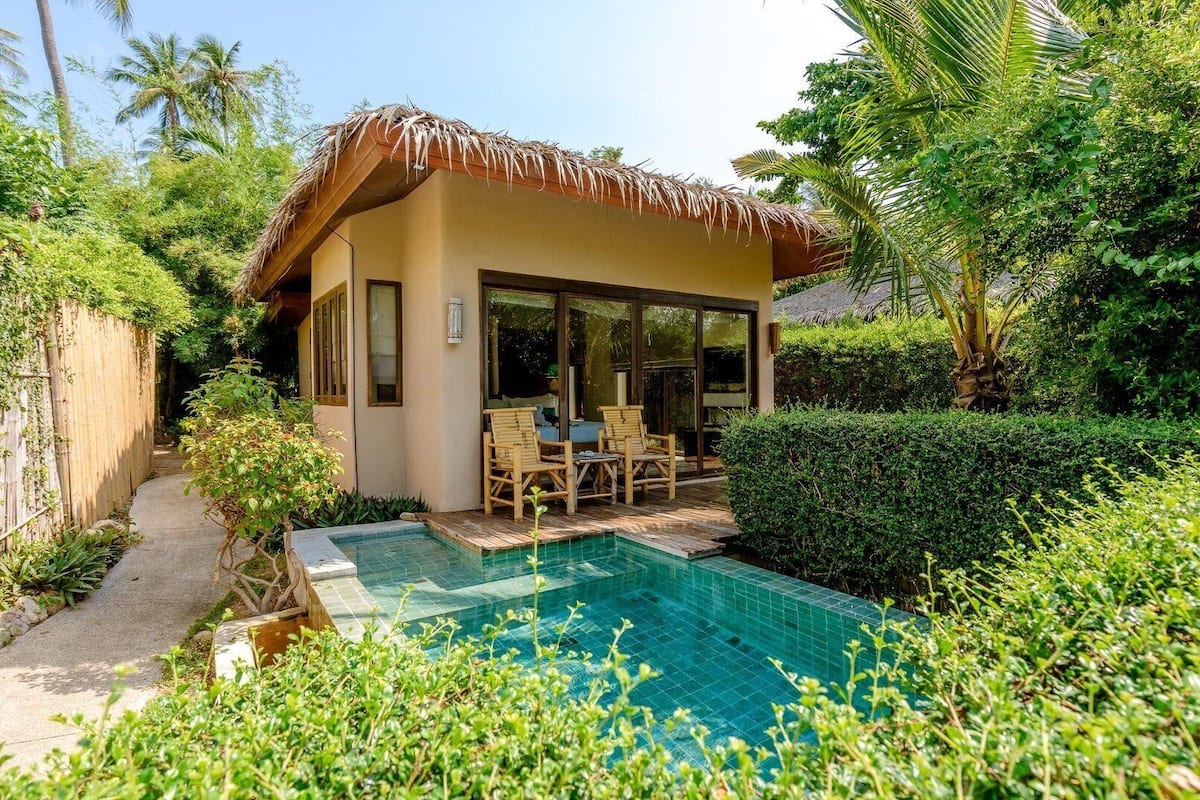 Vila, piscina particular, vista para o jardim | Vista para o jardim