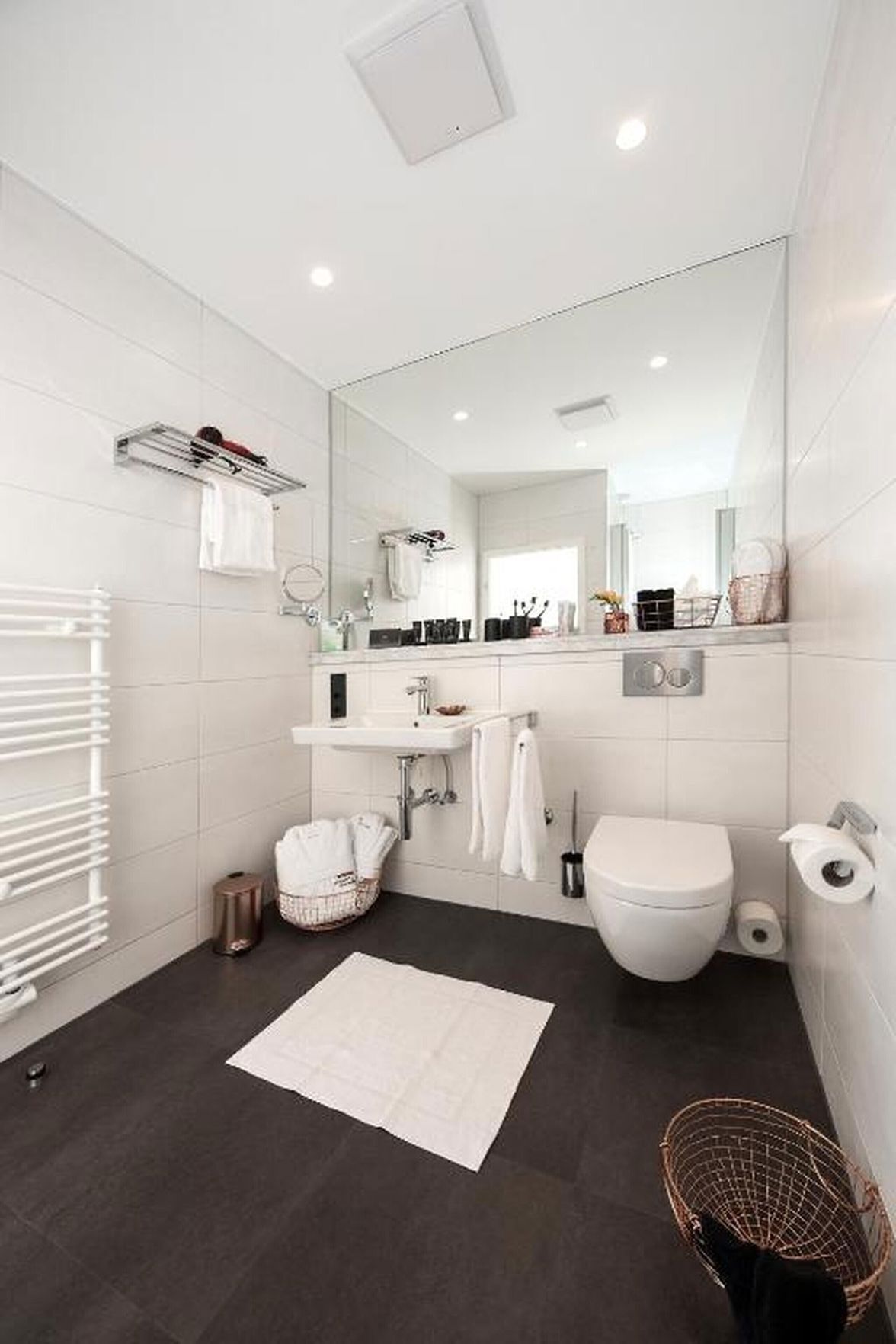 Casa de banho | Um polibã, produtos de higiene exclusivos, um secador de cabelo 