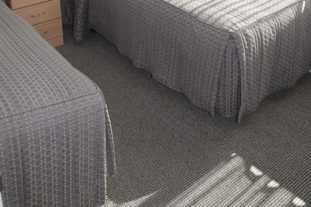 Escrivaninha, ferros/tábuas de passar roupa, Wi-Fi de cortesia