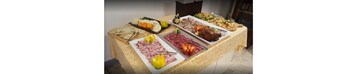 Café da manhã com buffet grátis todos os dias