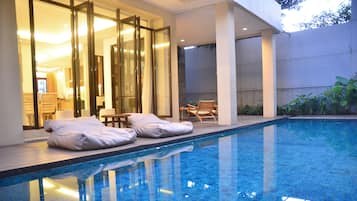 Piscina externa