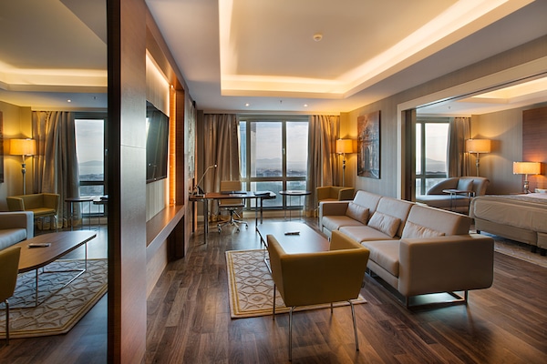 Executive Suite with Prince's Islands View - Lounge Access | Vista do quarto