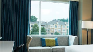 Quarto, 1 cama king-size | Vista do quarto