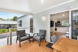 Cabana de Madeira Deluxe (- Sleeps 6) | Terraço/pátio interior