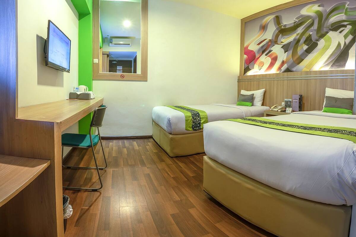 Minibar, cofre no quarto, secretária, Wi-fi grátis