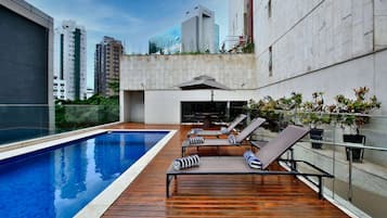 Piscina exterior