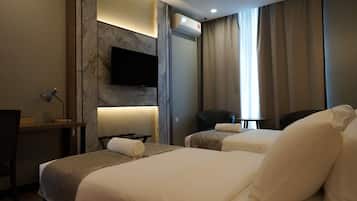 Quarto Twin Panorâmico, várias camas, não fumadores | Roupa de alta qualidade, minibar, cofre no quarto