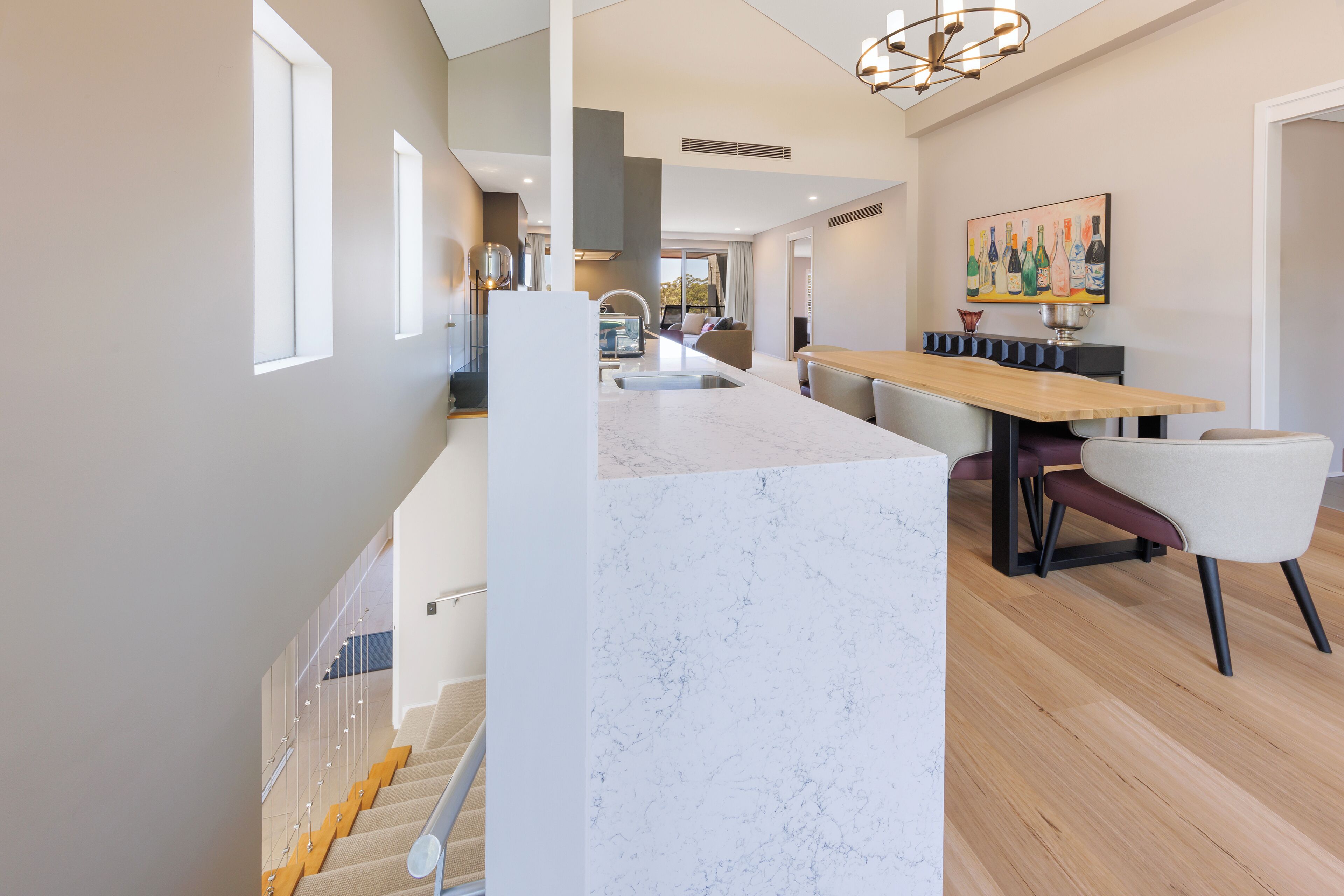 Apartamento, 2 quartos | Cozinha privada | Um frigorífico/congelador grande, um micro-ondas, uma placa de cozinha 