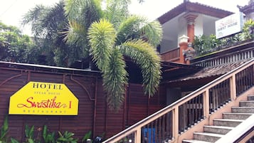 Entrada do alojamento