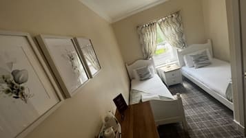 Quarto Duplo ou Twin Standard, casa de banho anexa | 1 quarto