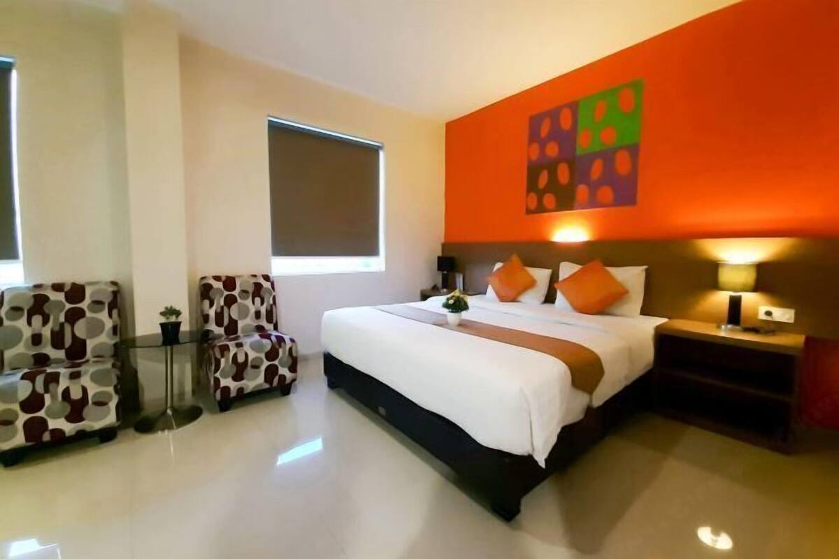 Cofre no quarto, secretária, Wi-fi grátis, roupa de cama fornecida 