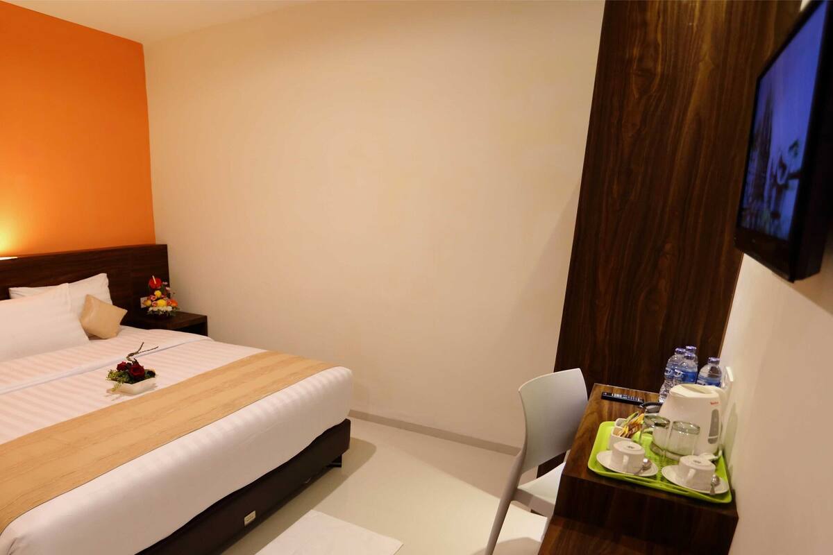 Quarto Superior | Cofre no quarto, secretária, Wi-fi grátis, roupa de cama fornecida 