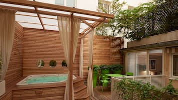 Quarto Premium | Banheira de hidromassagem exterior