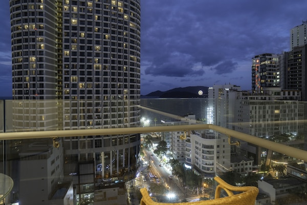 Suite Júnior | 1 quarto, edredões de penas, minibar, cofre no quarto