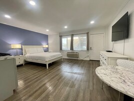 Estúdio Premium | Wi-fi grátis, roupa de cama fornecida