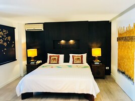 Baipho Suite Room | Frigobar, cofres nos quartos, espaço de trabalho para notebook