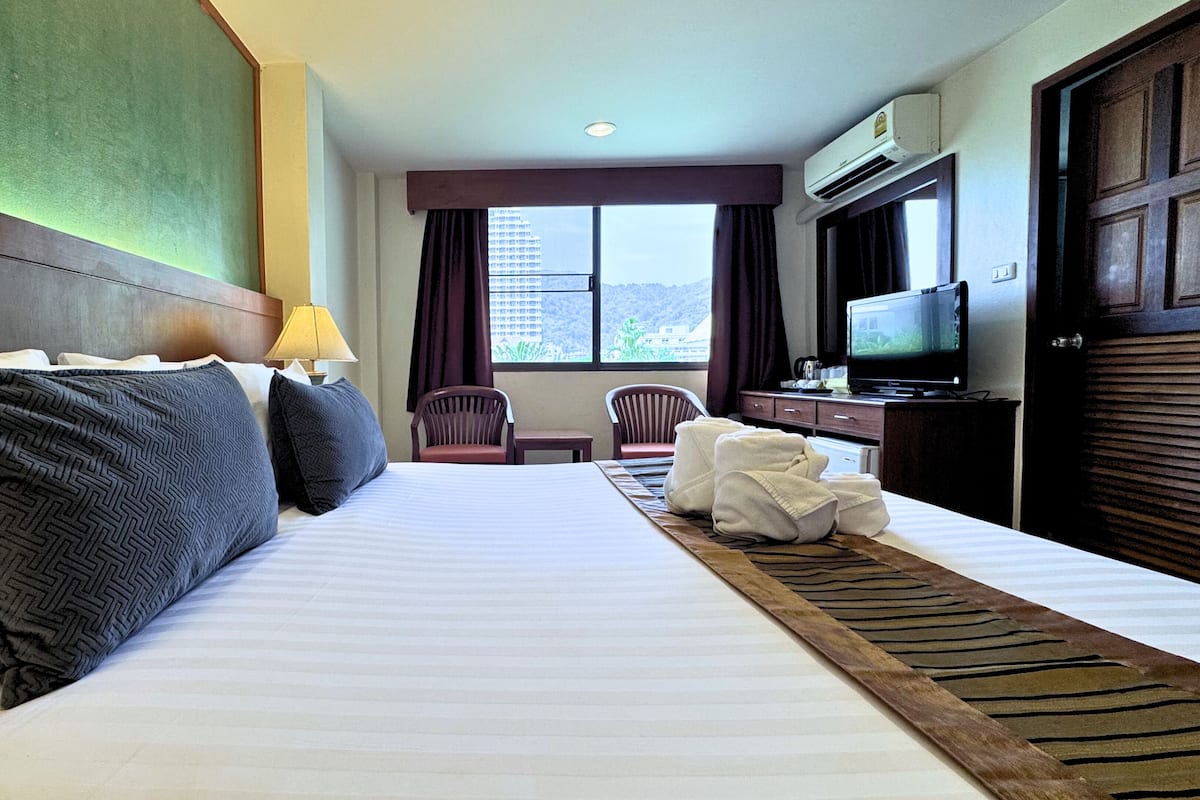 Standard King Bed | Minibar, cofre no quarto, secretária, Wi-fi grátis