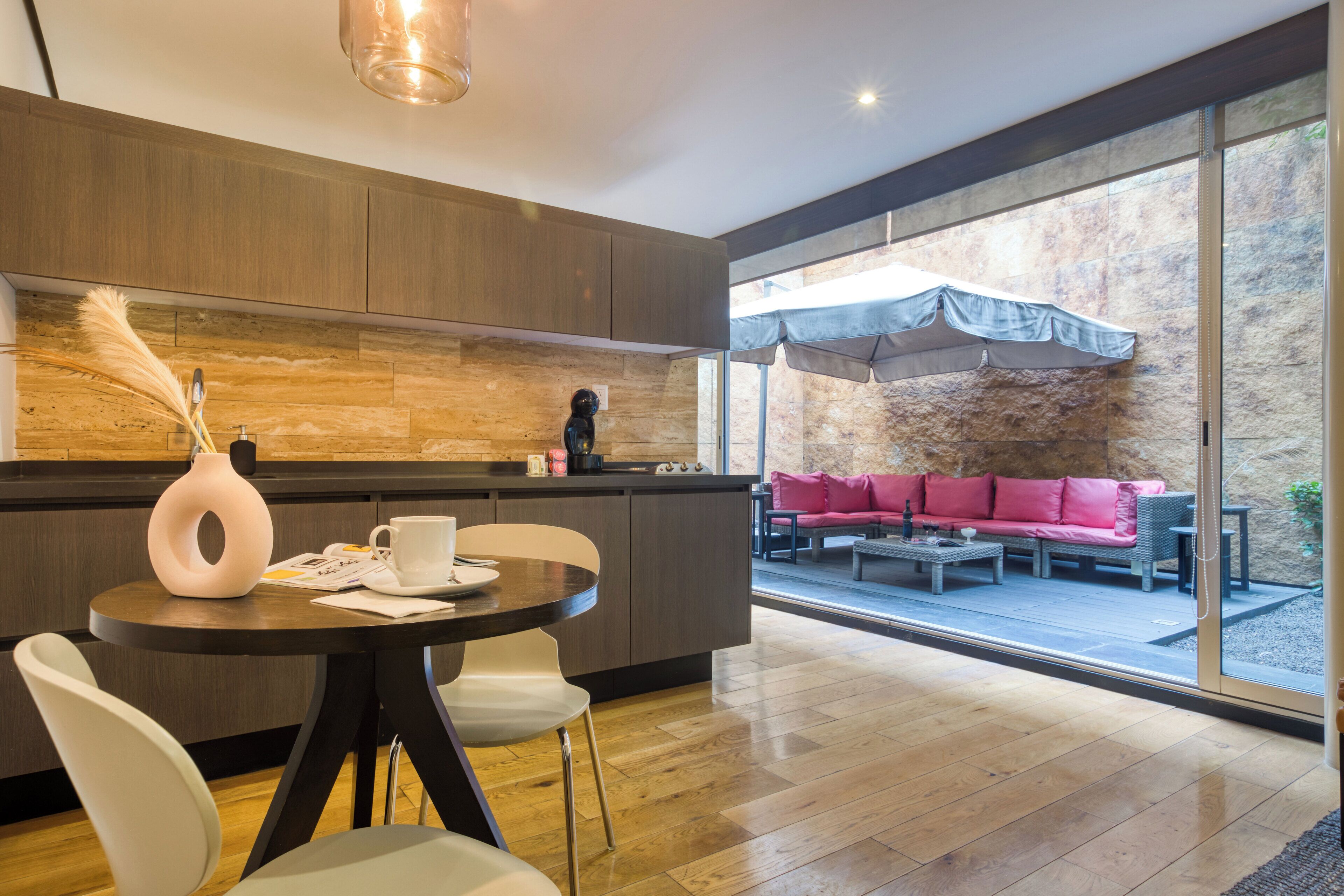 Suite, terraço (Master) | Sala de jantar