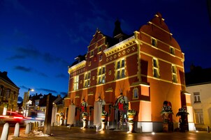 Pequenos-almoços e jantares servidos, incluindo cozinha francesa 