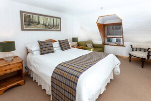 Quarto casal standard, banheiro privativo (Breakfast Included)