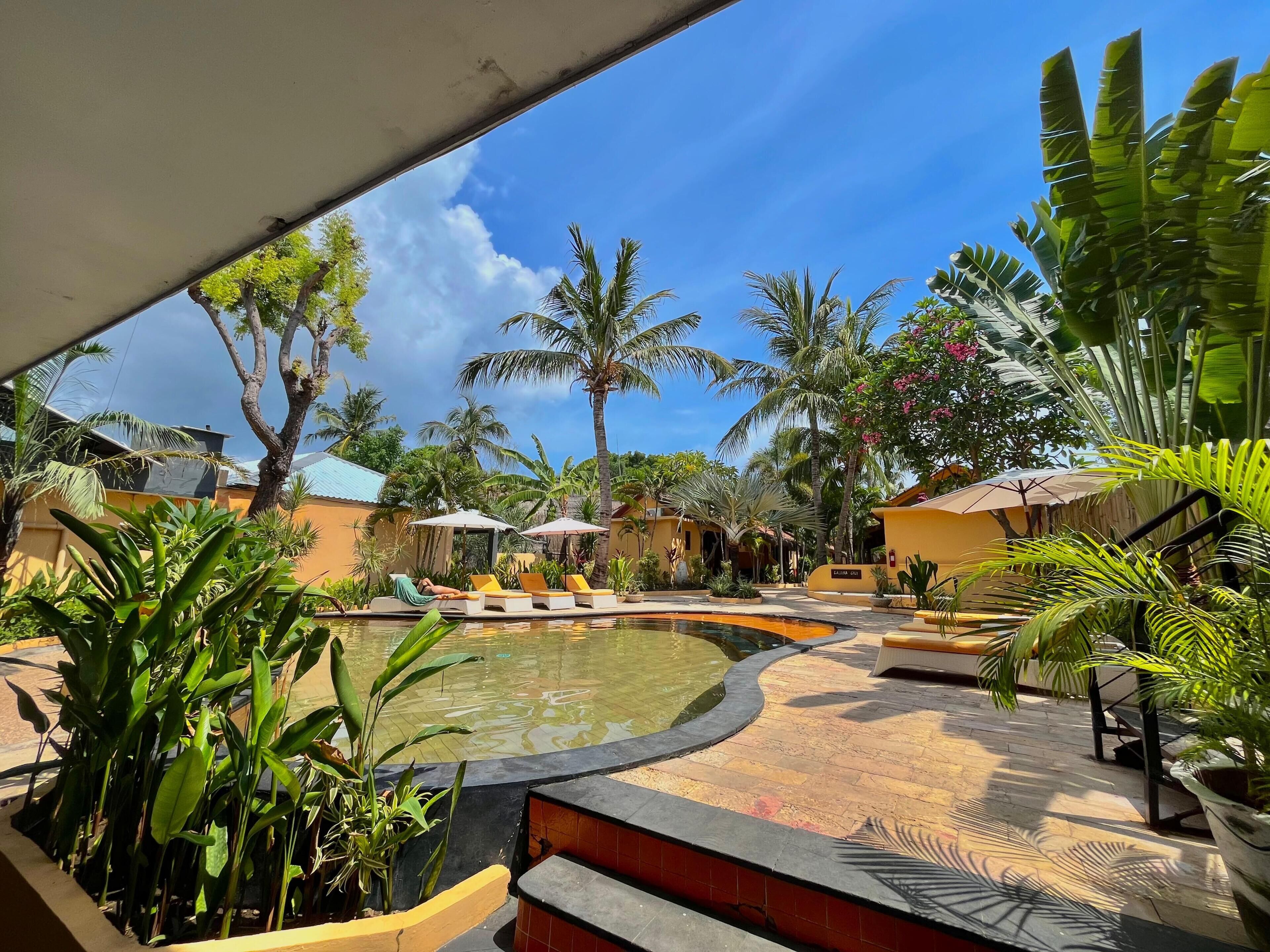 Bar à beira da piscina