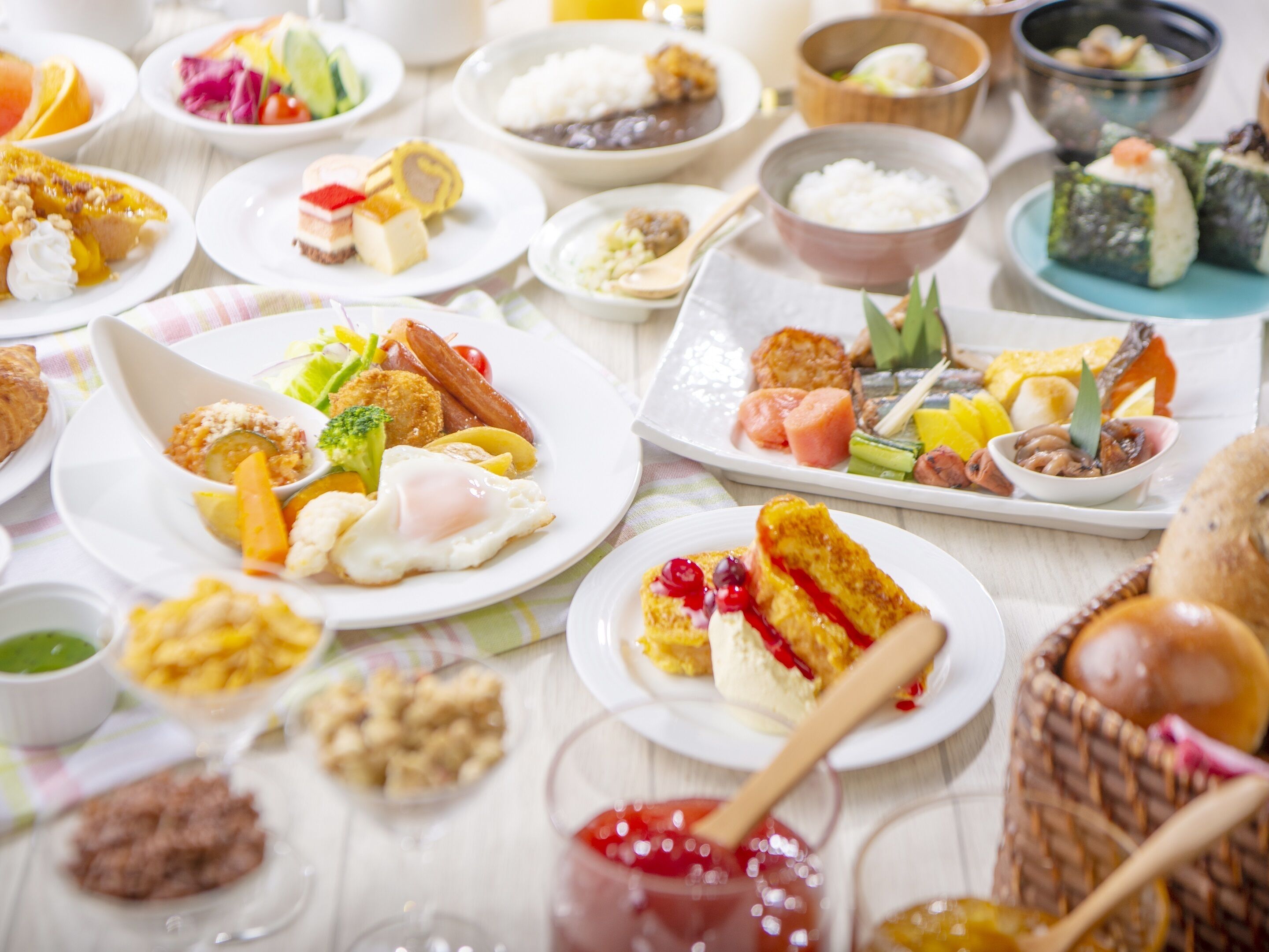 Café da manhã com buffet grátis todos os dias