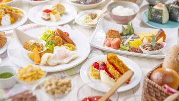 Café da manhã com buffet grátis todos os dias