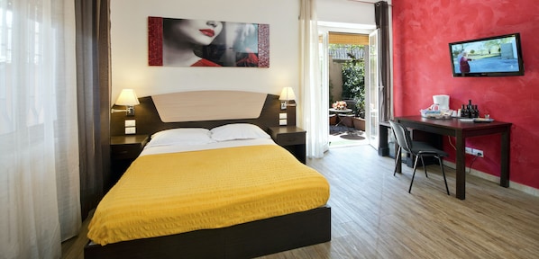 Quarto família | Frigobar, cofres nos quartos, escrivaninha, quartos à prova de som