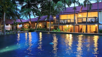 Villa, Pool View 2nd Floor | Vista do quarto