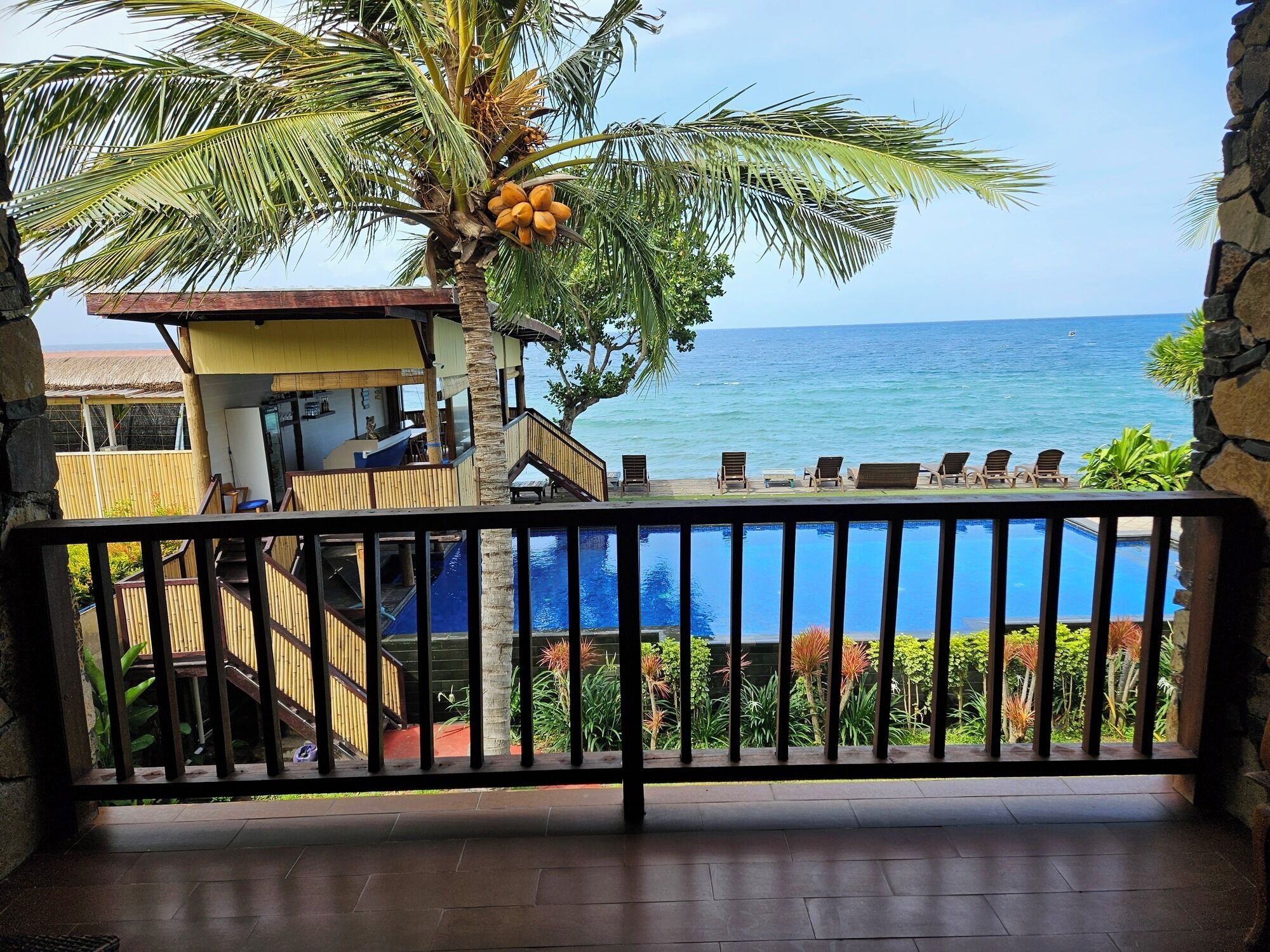 Quarto Deluxe, vista para o mar, junto à praia | Vista do quarto
