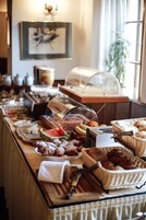 Pequeno-almoço tipo buffet diário incluído 