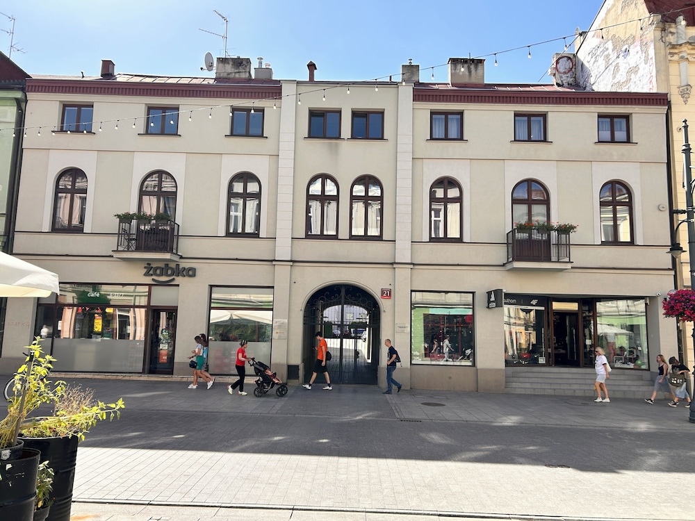 Home & Travel Apartments - Łódź