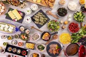 Pequeno-almoço tipo buffet diário mediante uma taxa