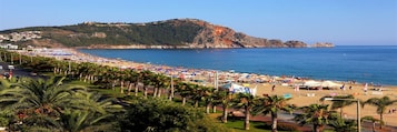 Perto da praia, toldos de praia (sobretaxa), espreguiçadeiras