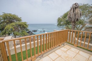 Quarto Superior, vista para o mar | Varanda