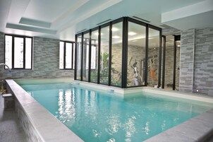 Piscina interior 