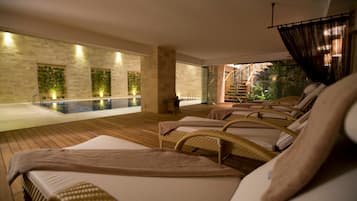 Sauna seca, sauna a vapor, banho turco/hammam, tratamentos corporais