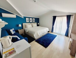 Quarto Duplo Standard, não fumadores, terraço | Cofre no quarto, quartos insonorizados, Wi-fi grátis 