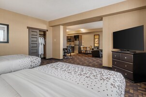 Suíte família, 2 camas Queen, para não fumantes, cozinha americana | Roupas de cama premium, escrivaninha, espaço de trabalho para notebook