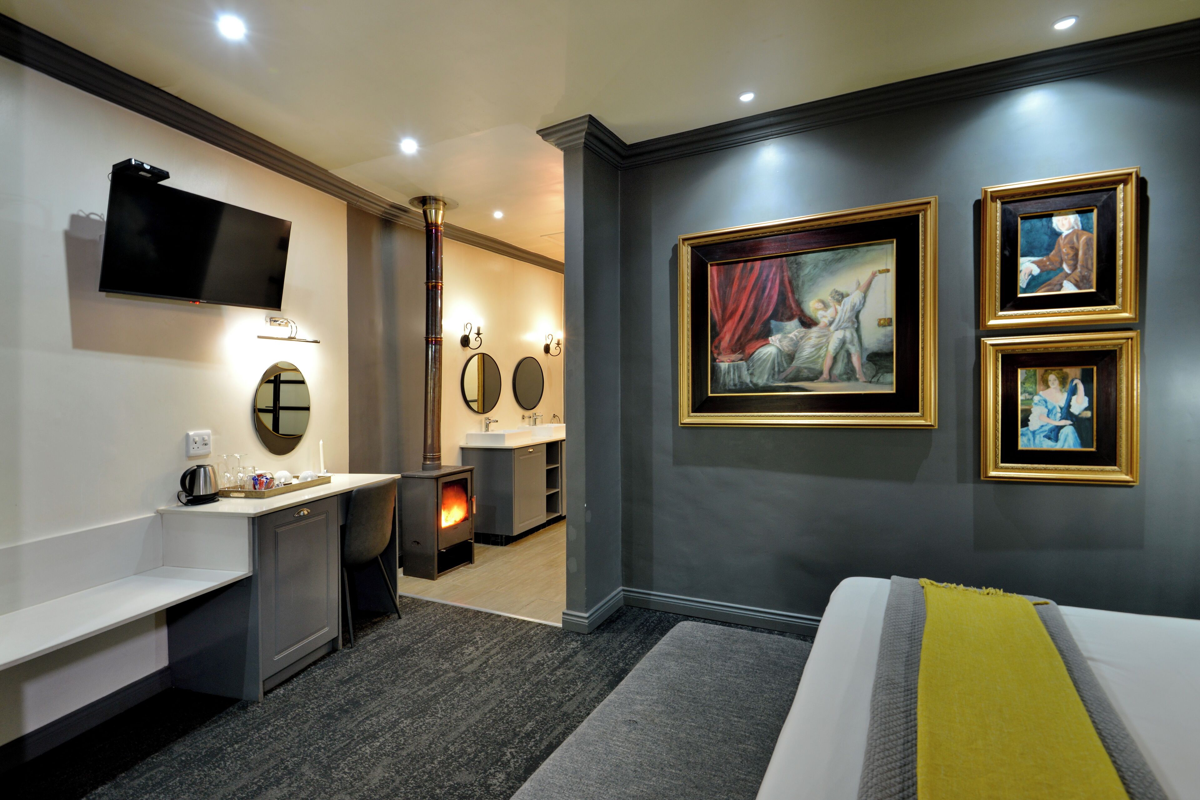 Country Hotel Room Deluxe | Cofre no quarto, quartos insonorizados, roupa de cama fornecida 