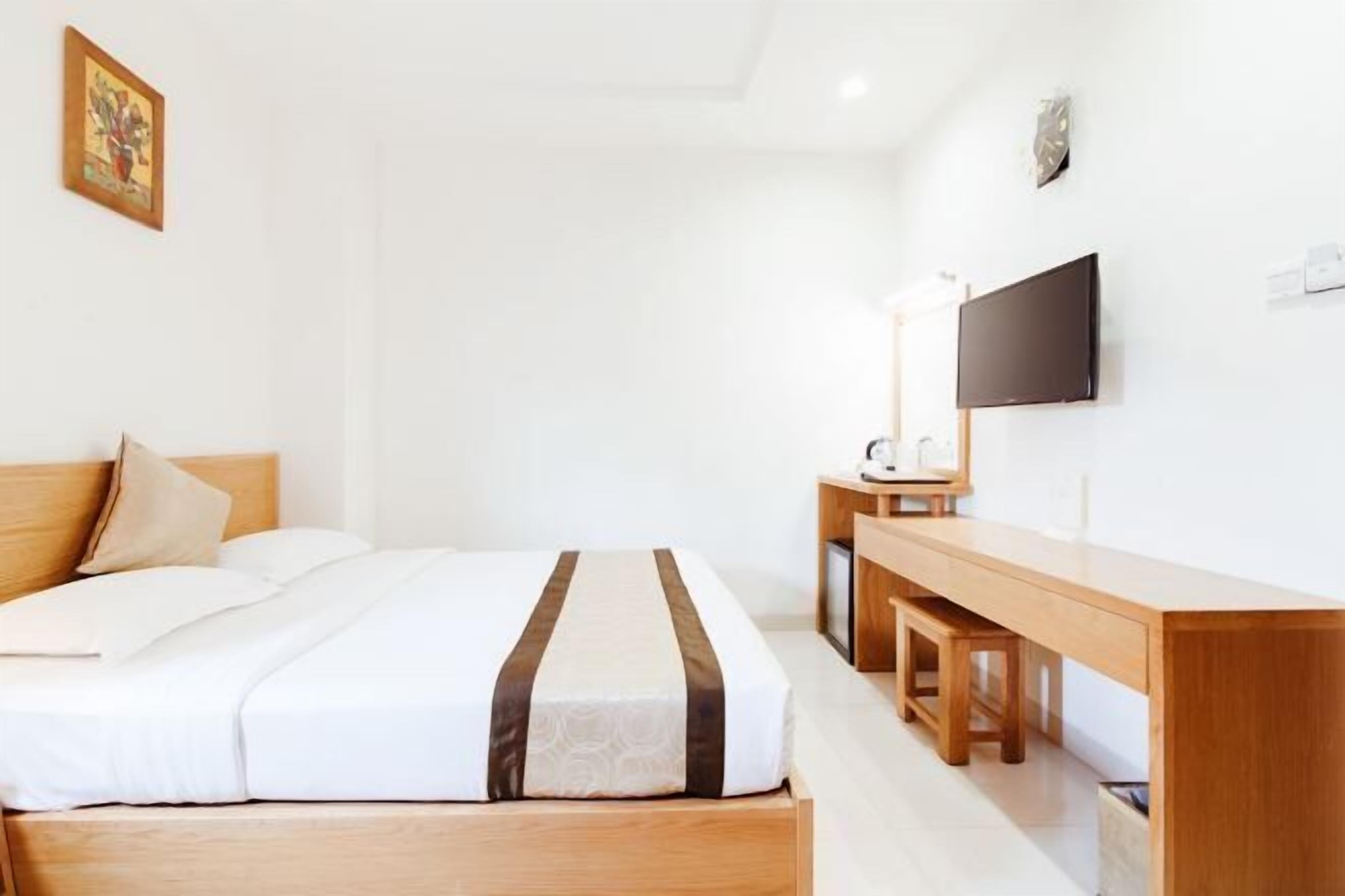 Minibar com produtos grátis, cofre com capacidade para portátil 