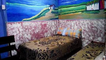 Edredões de penas, com mobília individualizada, Wi-fi grátis